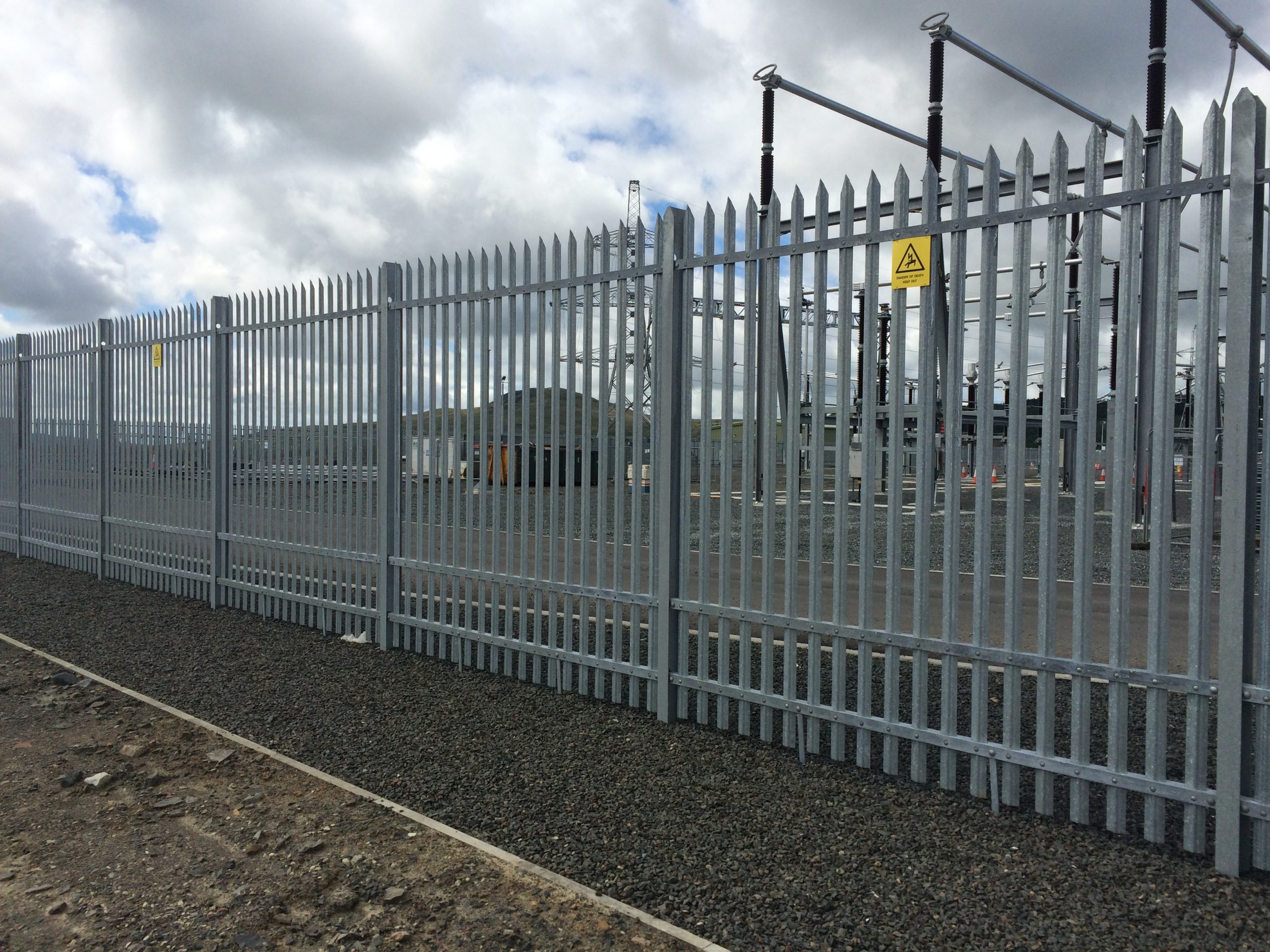 Which Metal Fencing Option is Right for You? | Lochrin Bain Ltd